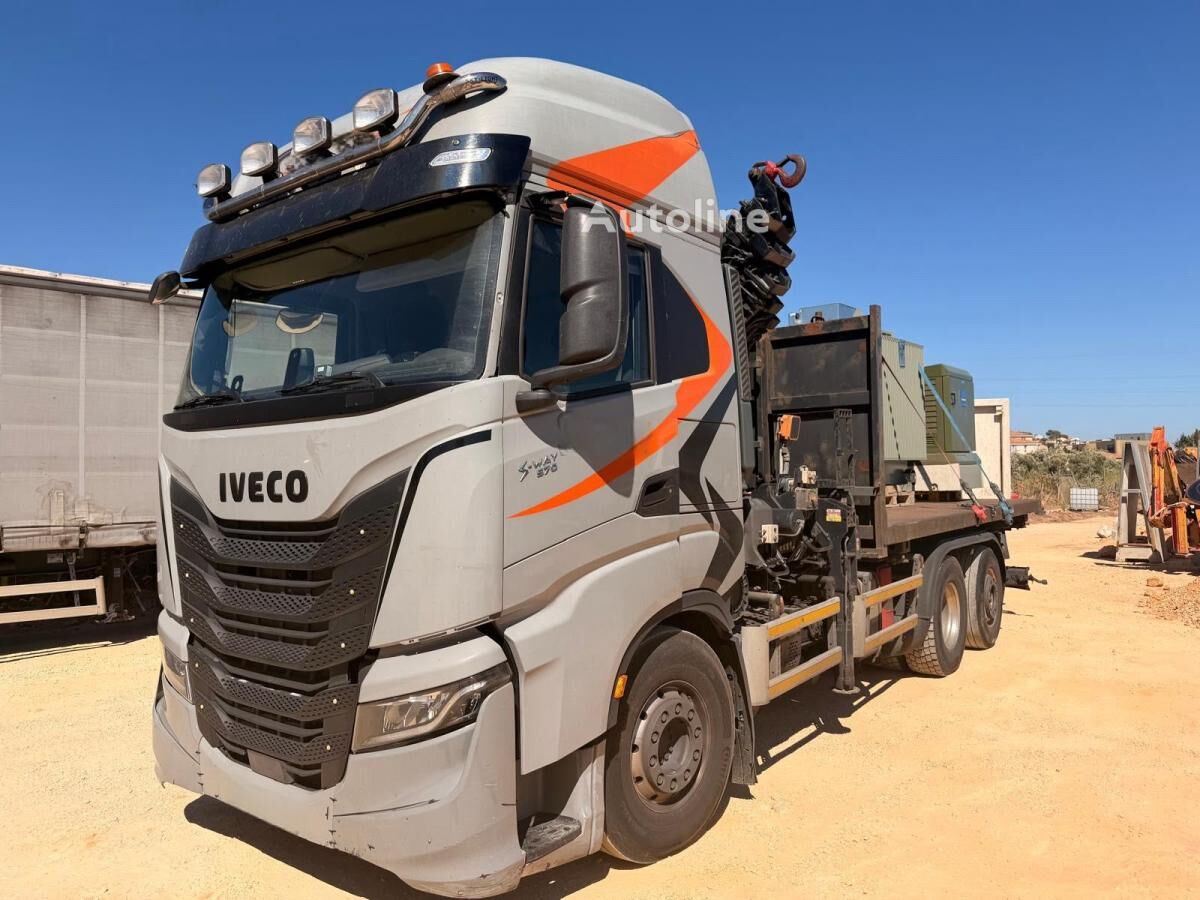 IVECO S-WAY 570 kamion platforma