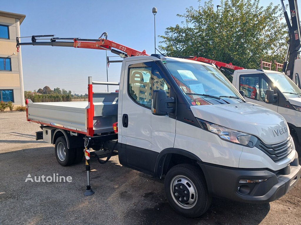 Novi IVECO Daily 35C16 kamion s ravnom platformom < 3.5t