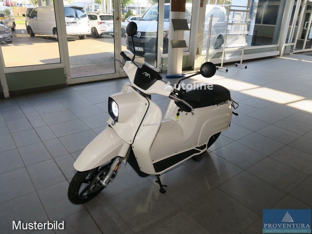 Prodaje se Elektro-Roller SCHWALBE L1e skuter na aukciji