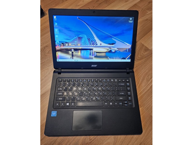 Acer Aspire ES1-432 ispravan