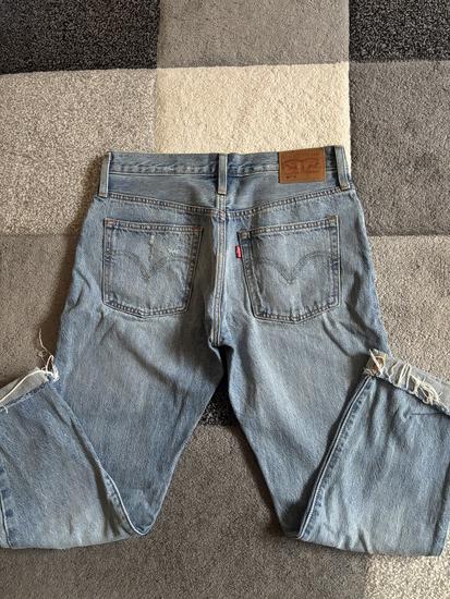 Levis 501 farmerice
