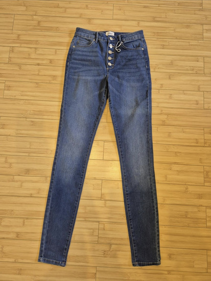NOVE ONLY farmerke (Svajcarska)
