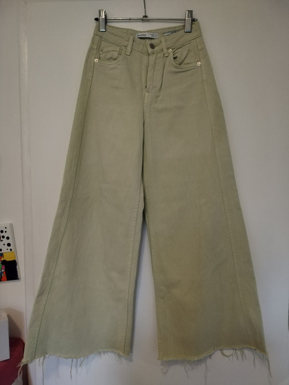 BERSHKA XS