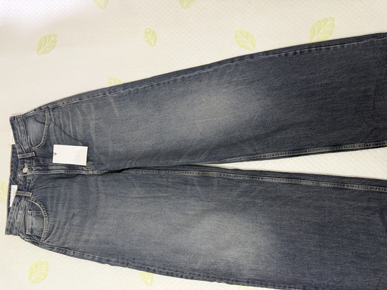 Zara farmerke novo