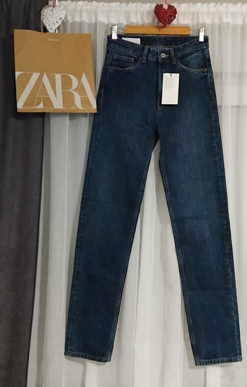Zara farmerice visokog struka nove sa etiketom S