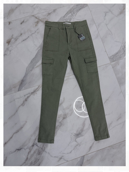 Nove sa etiketom Primark kargo pantalone XS
