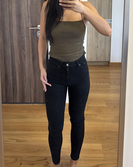 ZARA crne farmerke