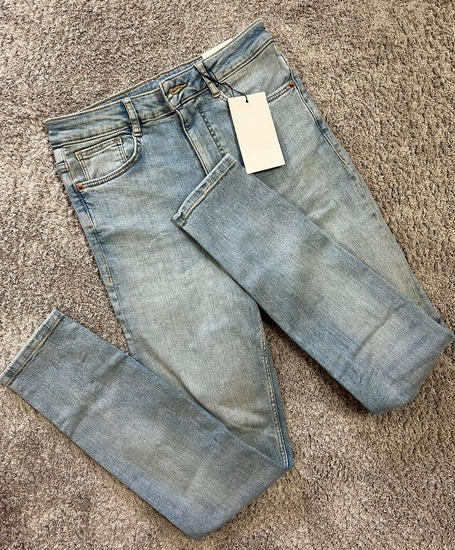 Zara nove skinny sculpt farmerke 36