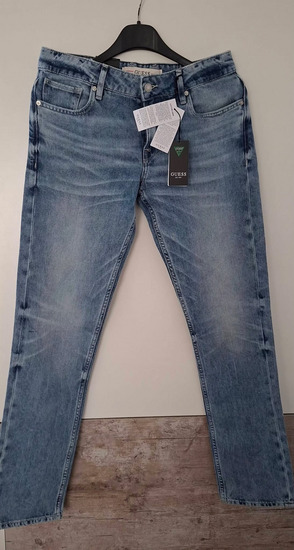 Guess farmerke nove sa etiketom