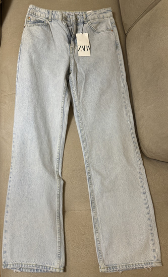 Zara farmerke 38 novo