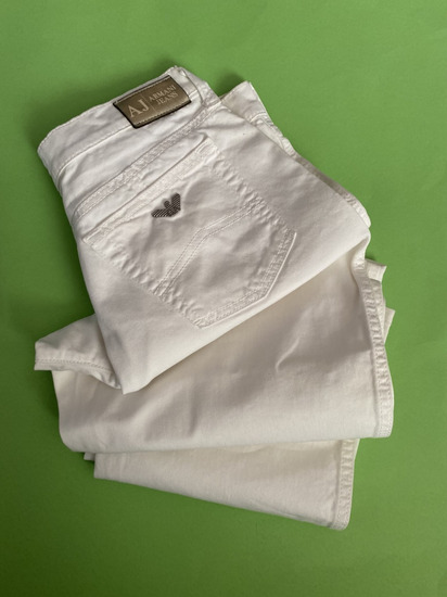 % 3.990 Armani Jeans original farmerke