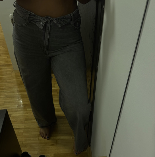 Zara viralne farmerke
