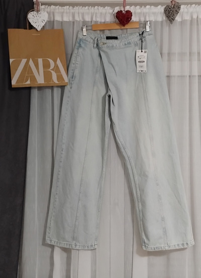 Zara farmerke Z1975 koso kopčanje sa etiketom 36