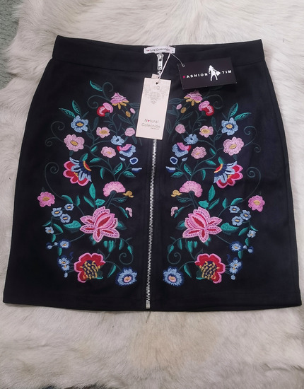 Novo! Cvetna boho suknja sa vezom S-M