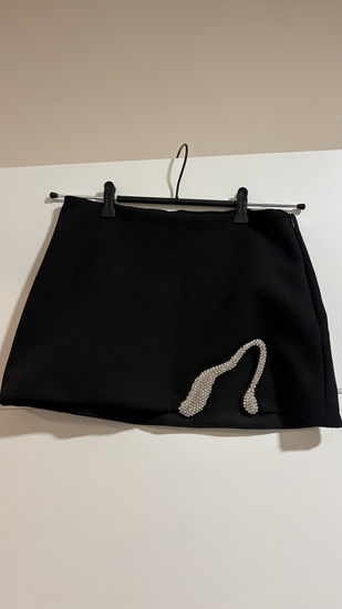 Zara crna mini suknja