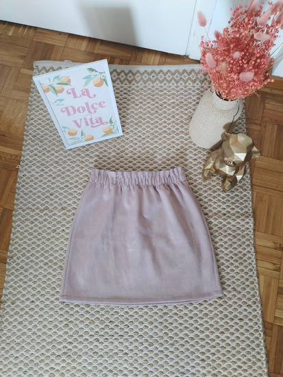 Bershka suknja od velura M/L