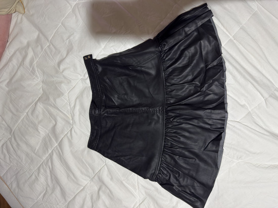 H&M crna eko-kožna suknja, vel. 38/UK10