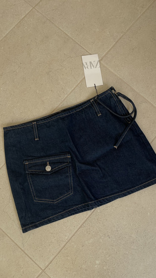 Zara suknjica xs-s novo