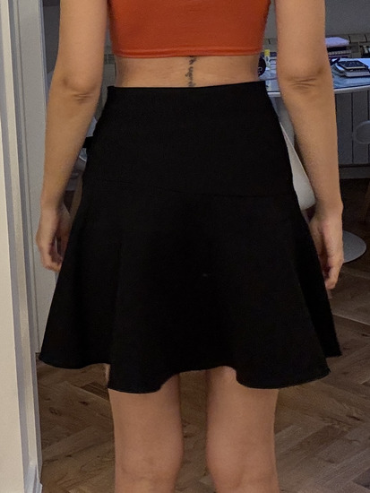 Nova Zara suknja