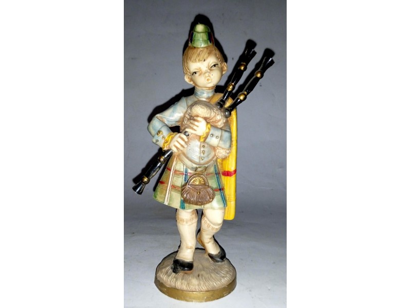 FIGURA - TVRDA PLASTIKA, SIMONETI 19cm