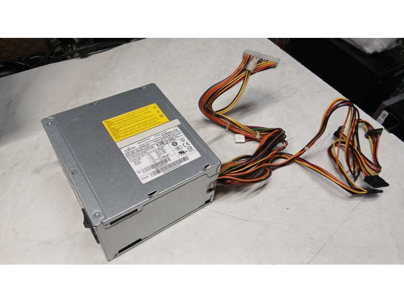 fujitsu napajanje 300 w ispravno