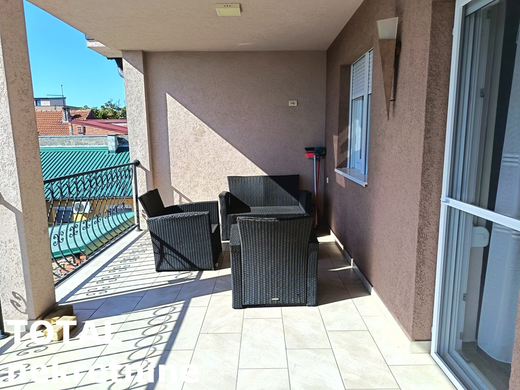 Trosoban stan za izdavanje, Salajka, Novi Sad, 100m², 1. sprat, 750 €/mes