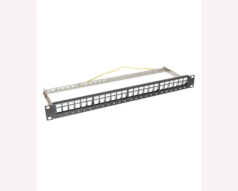 MAXPRO LINE patch panel 19" 1U za 24 modula FTP