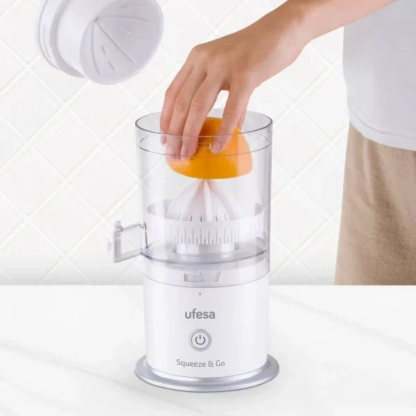 Ufesa punjiva cediljka za citruse 45 W 220 ml bela Squeeze&Go