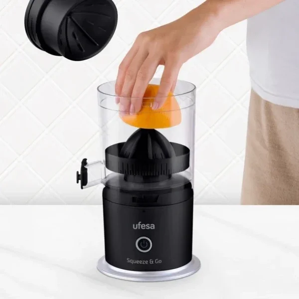 Ufesa punjiva cediljka za citruse 45 W 220 ml crna Squeeze&Go