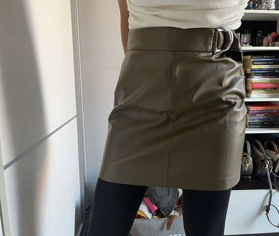 Zara kozna suknja