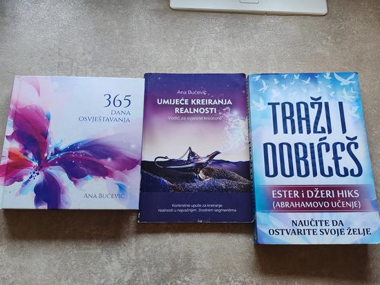 Ana Bučević i Ester Hiks knjige sve za 1000