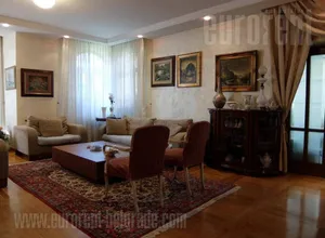 Izdavanje Vila - Beograd, Zvezdara: Sunčana Padina