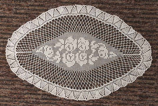 Vintage ručno heklani milje 70x45 (Kao nov)