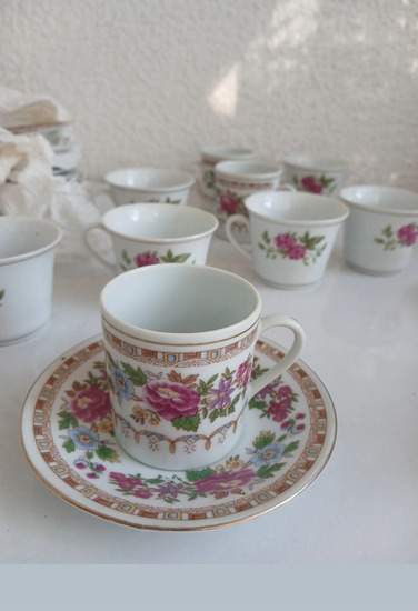 Kineski Porcelanski Set za Kafu / Čaj