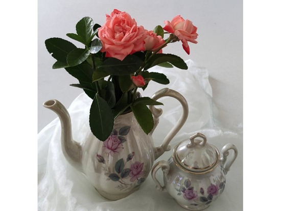 Komplet Vintage porcelanska vaza cajnik