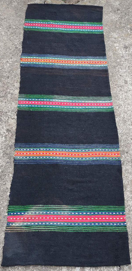 Vunena ručno tkana staza (185 x 56 cm)
