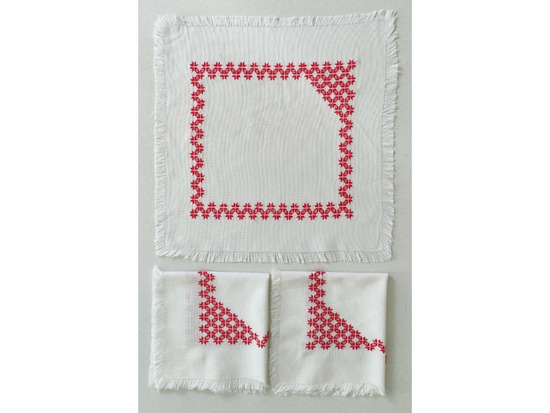 3 vezena miljeja 45 x 42 cm - rucni rad