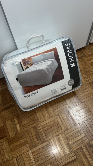 Dva prekrivaca nova za mali krevet