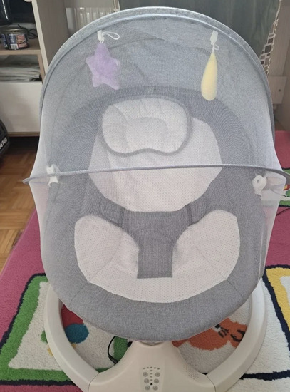 Elektricna ljuljaska/njihalica za bebe