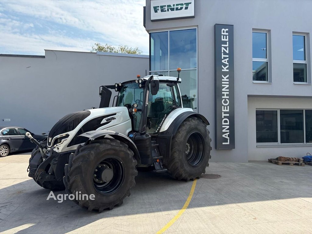 Valtra T235 traktor točkaš