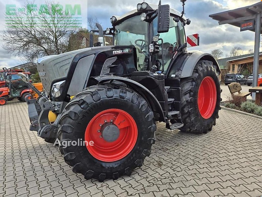 Fendt 828 vario profi plus black traktor točkaš