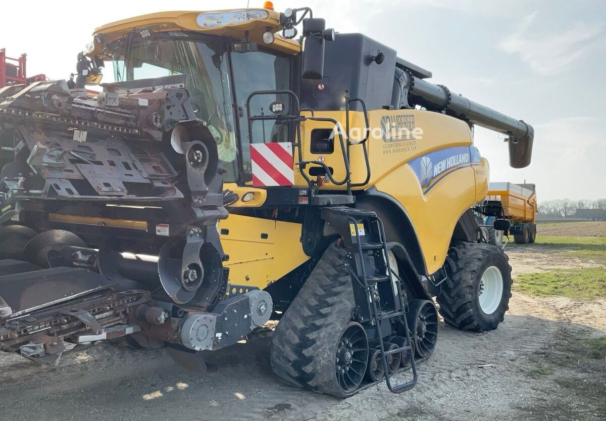 New Holland CR9090 kombajn za žito
