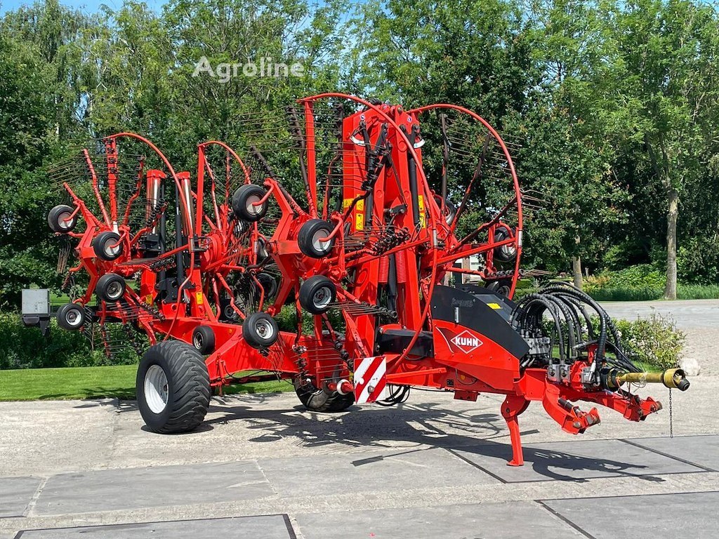 Kuhn GA 13131 GA 13131 Zwadhark 13 meter 4 rotorhark Zwiller Schwader sakupljač sena