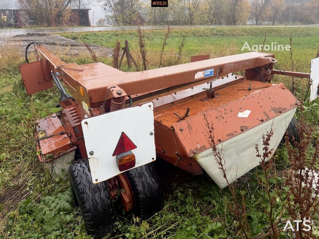 Kuhn FC 250 G balirka za četvrtaste bale