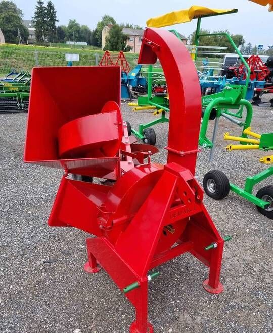 Nova R13 mechaniczny drobilica za drvo