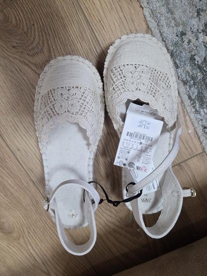 Zara sandale za devojcice 34