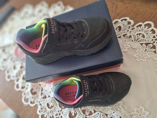 Skechers patike