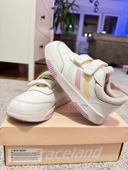 Adidas patikice AKCIJA 700,00