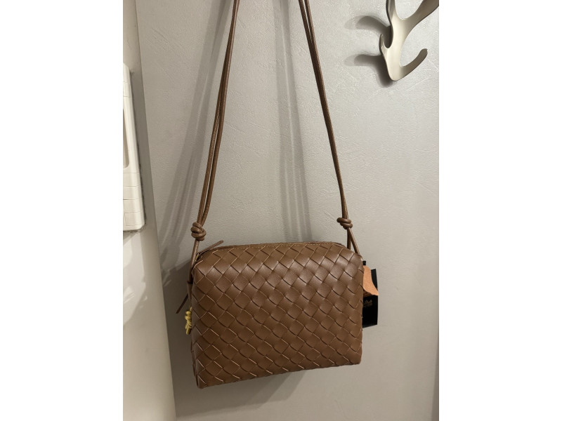Bottega Lux model Torba Novo etiketa