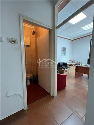 Izdavanje Lokal - Centar, 53m2 ID#25989